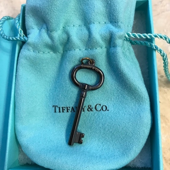 Tiffany & Co. | Jewelry | Tiffany Black Titanium Oval Key Pendant ...